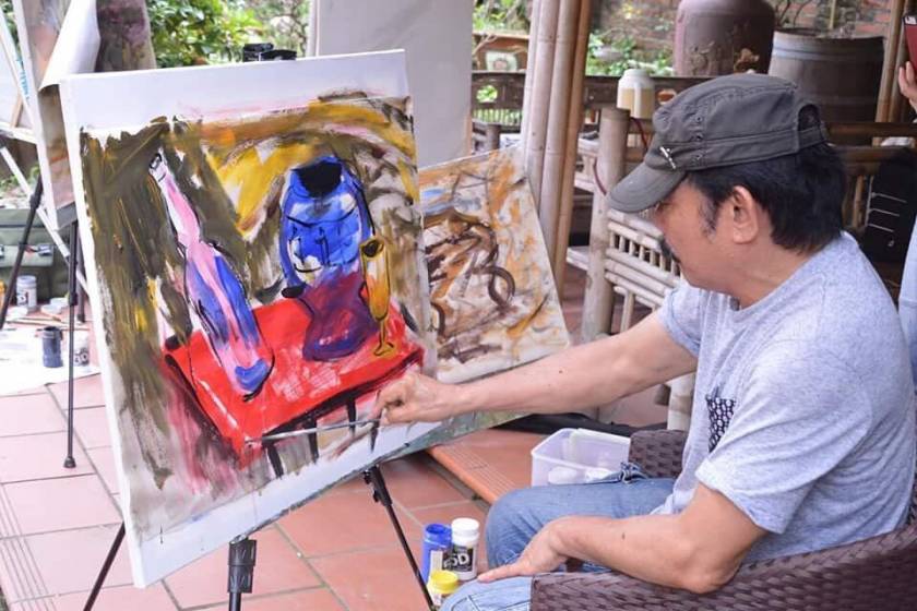 El Pintor Pham Luc - Emperor Cruises ® Experience Every Moment.